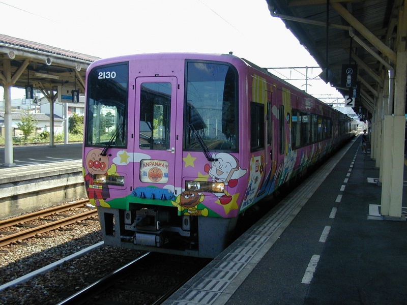 Anpanman_JR_Shikoku_2000_Train_Japan | Kyuhoshi