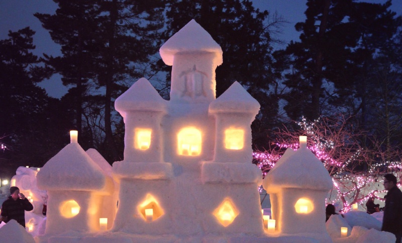 snow_sculptures_at_hirosaki_castle_snow_lantern_festival | Kyuhoshi