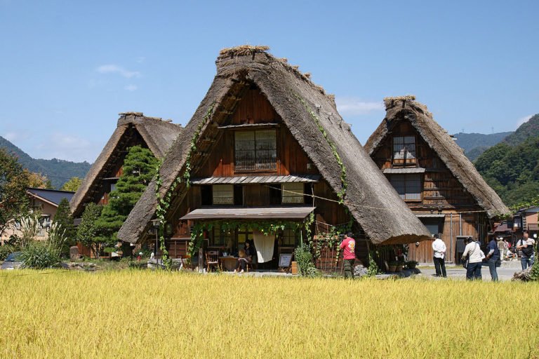 Four Seasons in Shirakawa-go | Travel Guide | Kyuhoshi